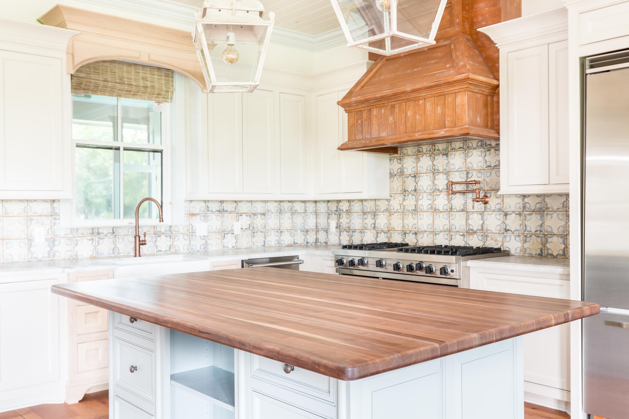 Bestile - Artisan Oldker 13 in. x 13 in. Ceramic Tile — Floorzz